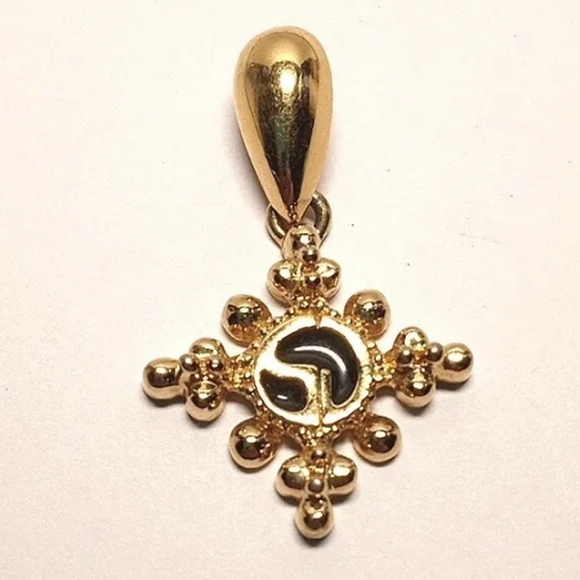 St. John | Jewelry | Vintage St John Gold Black Signature Sj Necklace ...